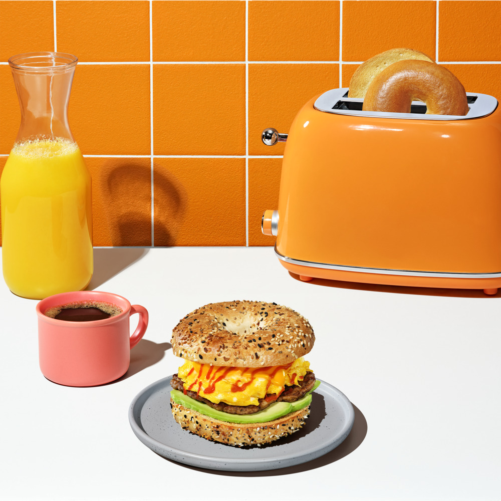 Thomas' Bagels, Everything, Pre-Sliced-Front-Right-Elevated